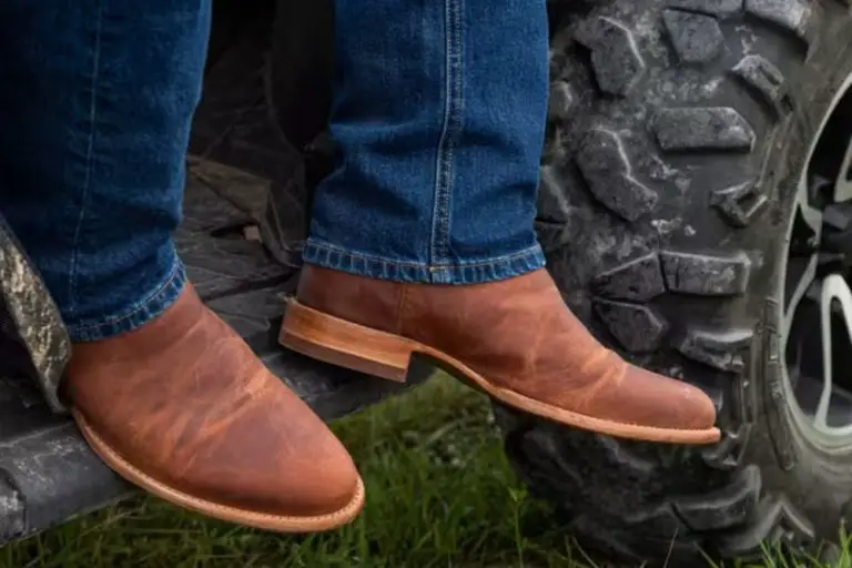 Cowboy Boot Leather: 11 Types and the Most Durable Option - From The ...