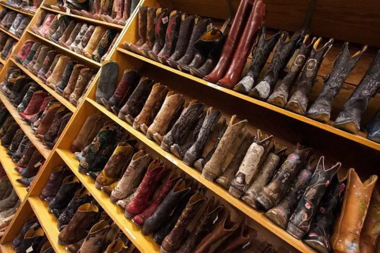Is It Normal For Cowboy Boots To Crease? - From The Guest Room